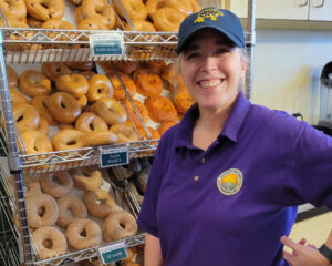 Between Rounds – Bagels, Bakery, and Sandwich Cafe